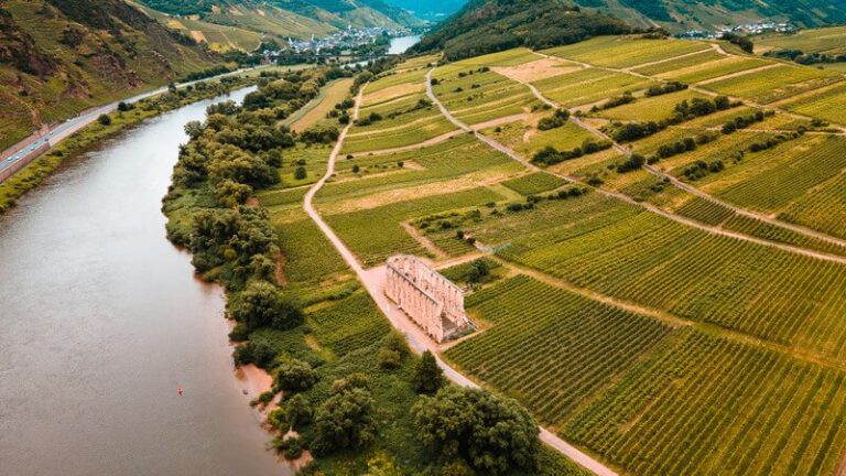 Mosel River sights : 15 brilliant road trip highlights